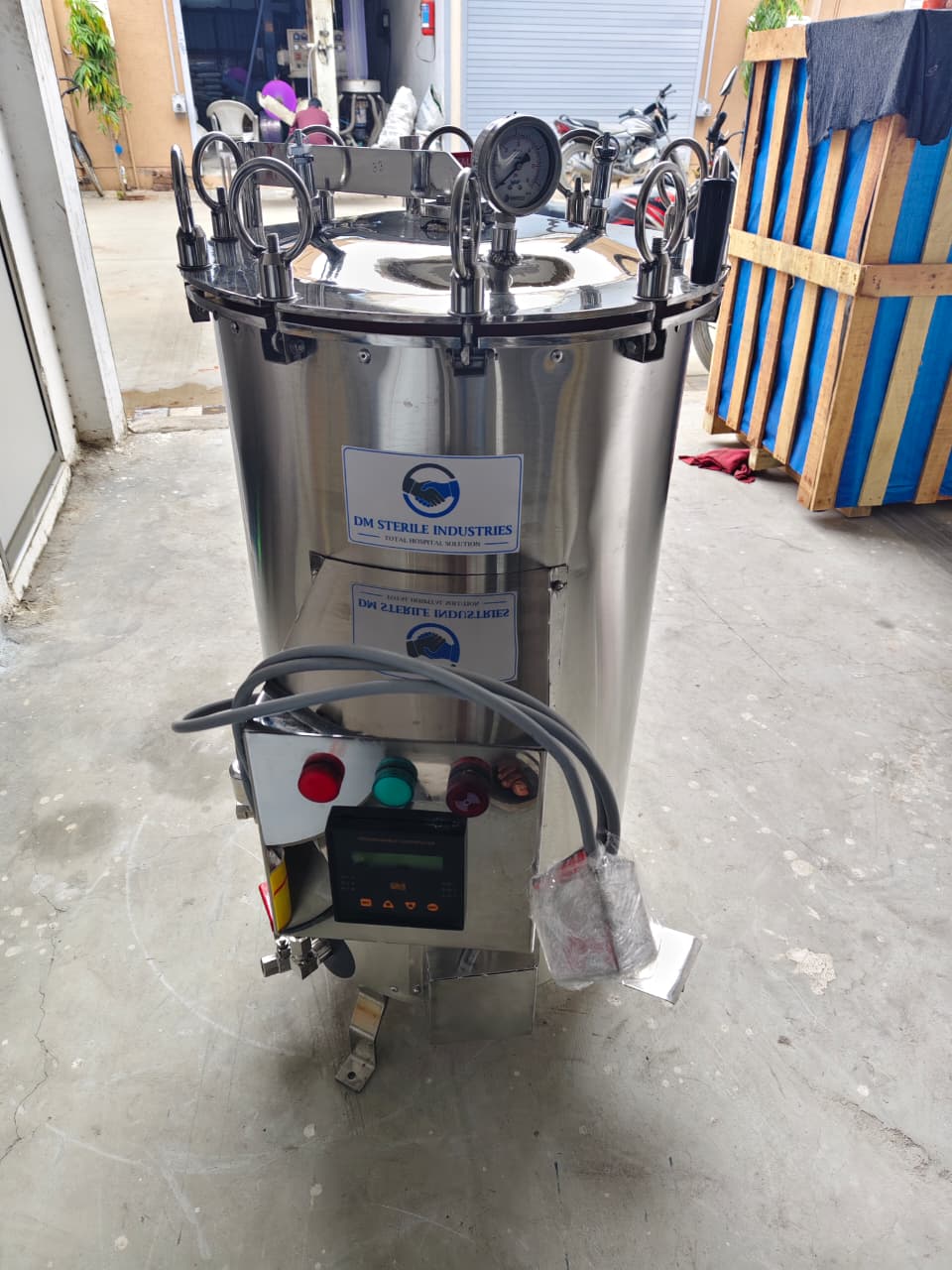 Autoclave Vertical Sterilizer - DM STERILE INDUSTRIES